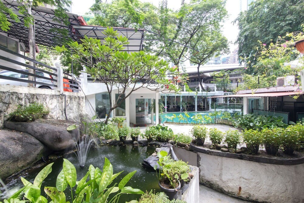 Lodge Paradize Hotel by The Sqwhere, Kuala Lumpur Hotel Price, Address ...