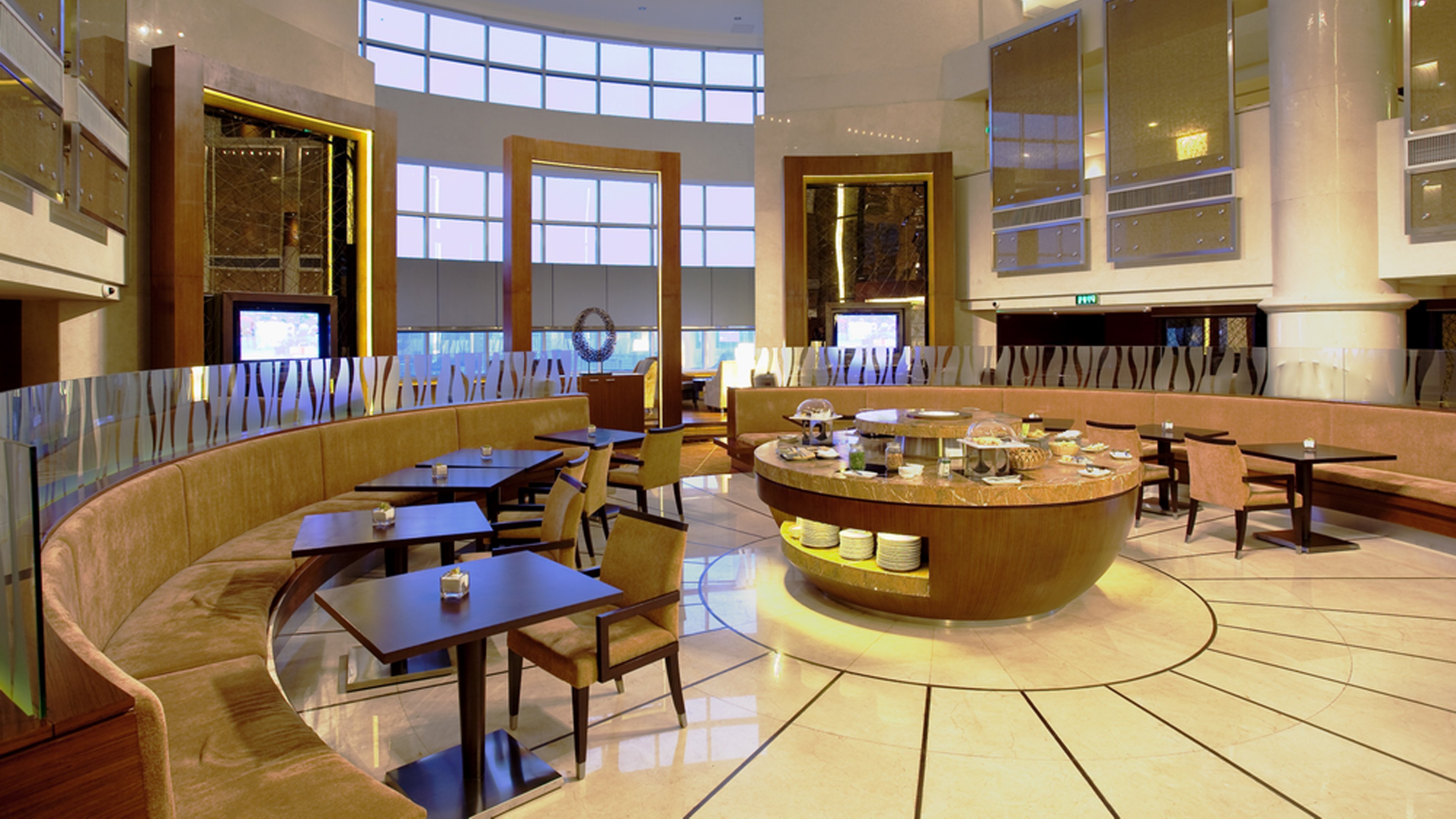 Holiday Inn Shanghai Pudong, Shanghai Hotel Price, Address & Reviews