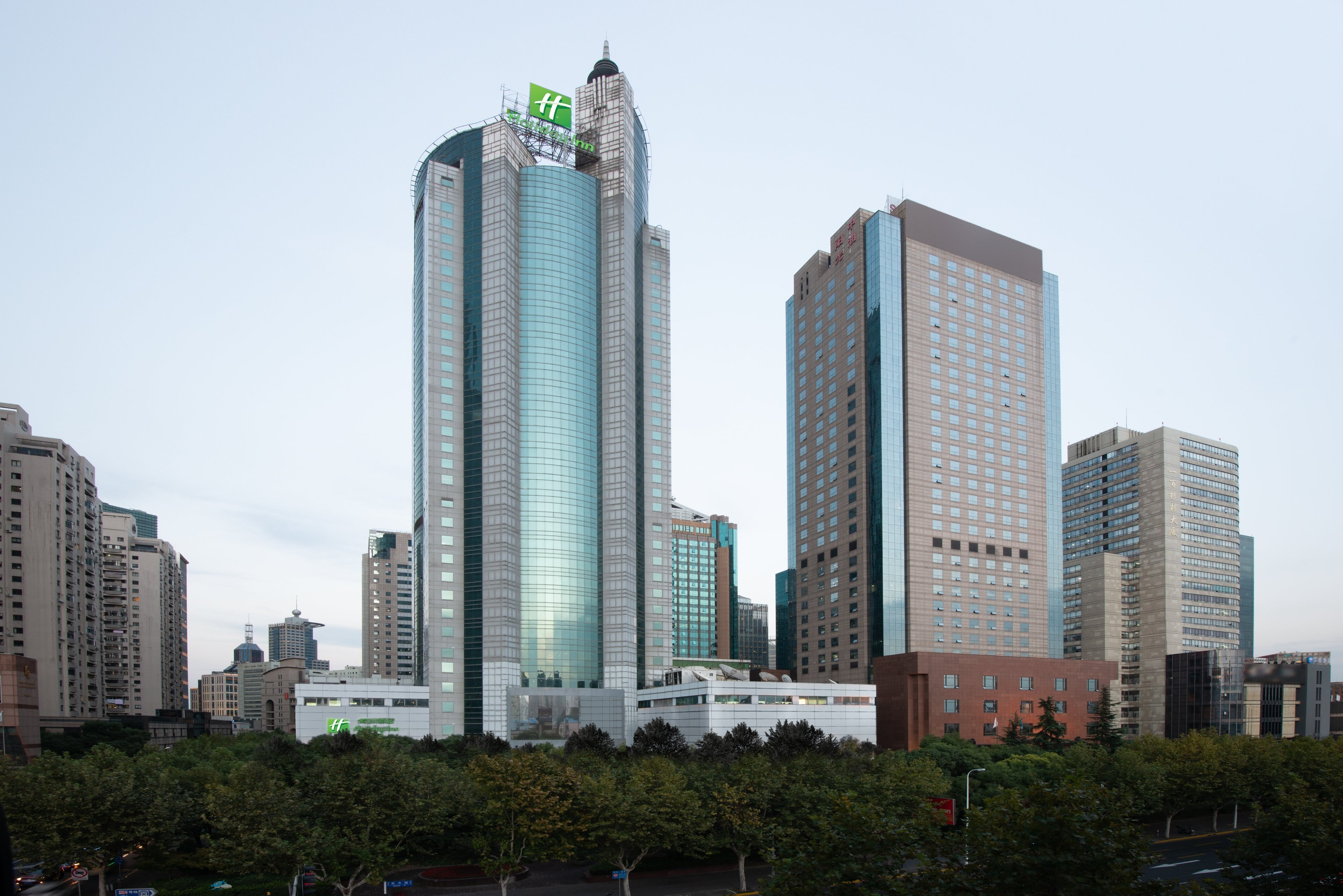 Holiday Inn Shanghai Pudong, Shanghai Hotel Price, Address & Reviews